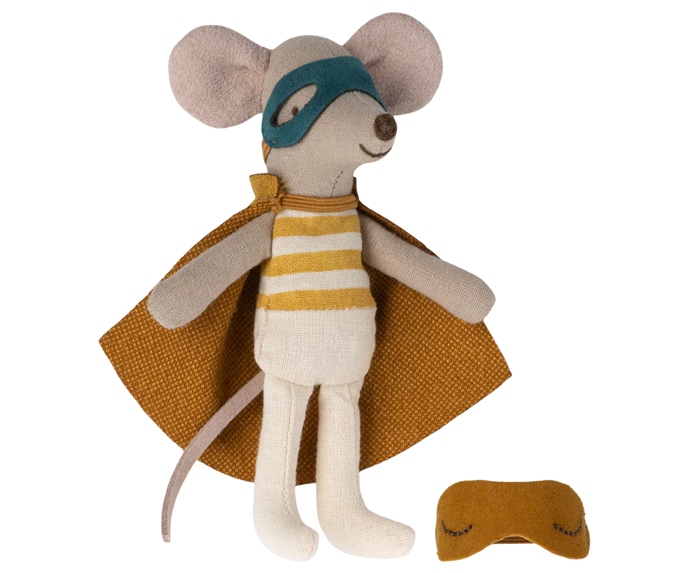 Rato super-herói, irmão mais novo na caixa de fósforos - IndyKids ...